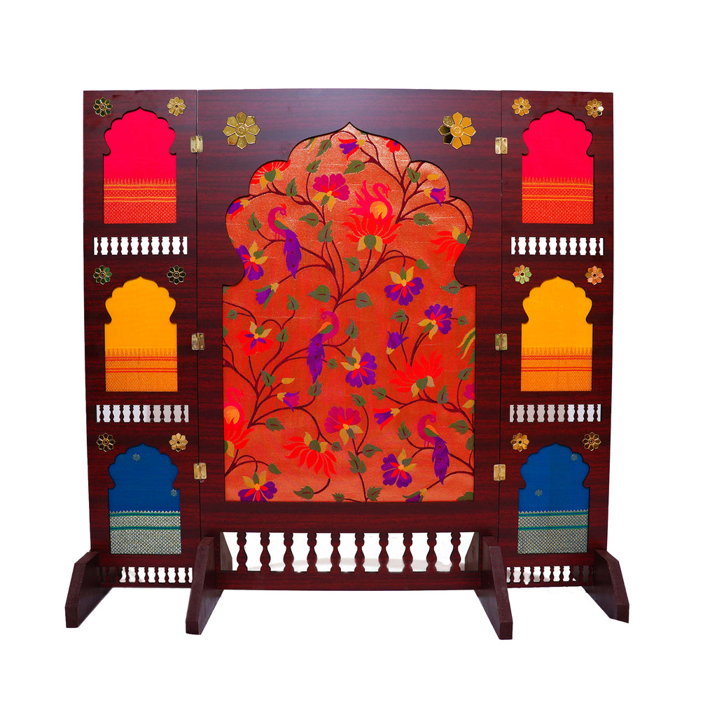 Paithani Makhar - 2.5 FT with Stand – Dhana's Paithani